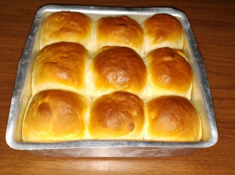 Eggless ladi pav | Pav Recipe | Homemade Pav | Pav Bread Recipe - KuchBhi