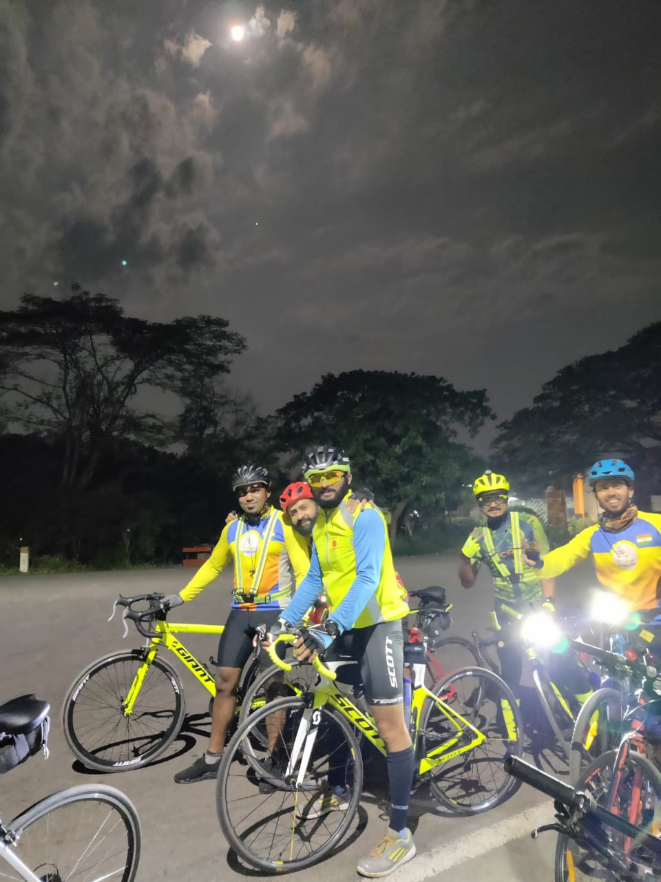 Wonderful Night Bicycle Ride : Mumbai - Lonavala - Mumbai - KuchBhi